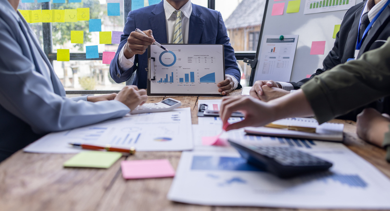 Variable Annuity vs. Mutual Fund: Pros and Cons